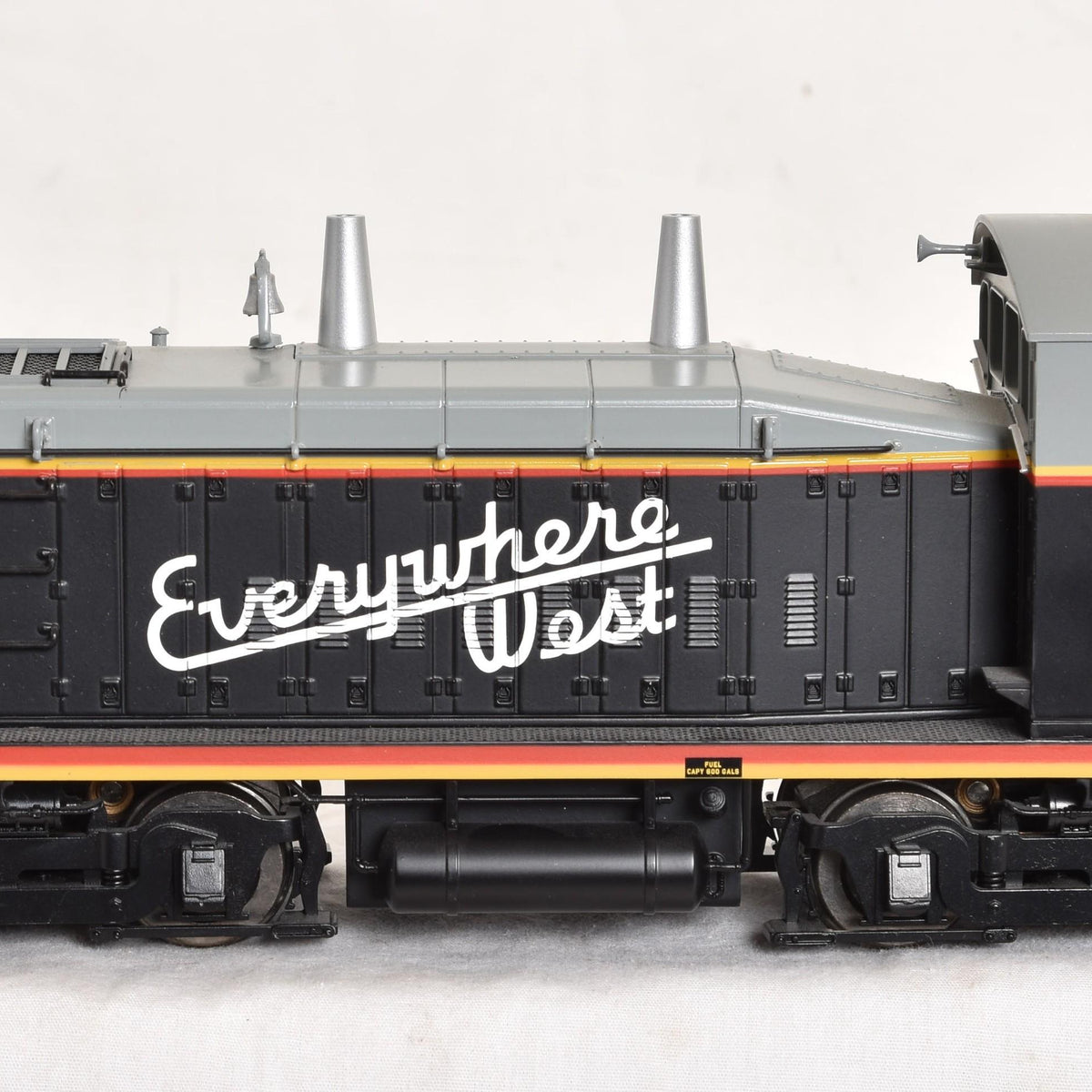 Atlas #6131-1 Burlington EMD SW1200 (ph.II) Diesel Locomotive TMCC (3 ...