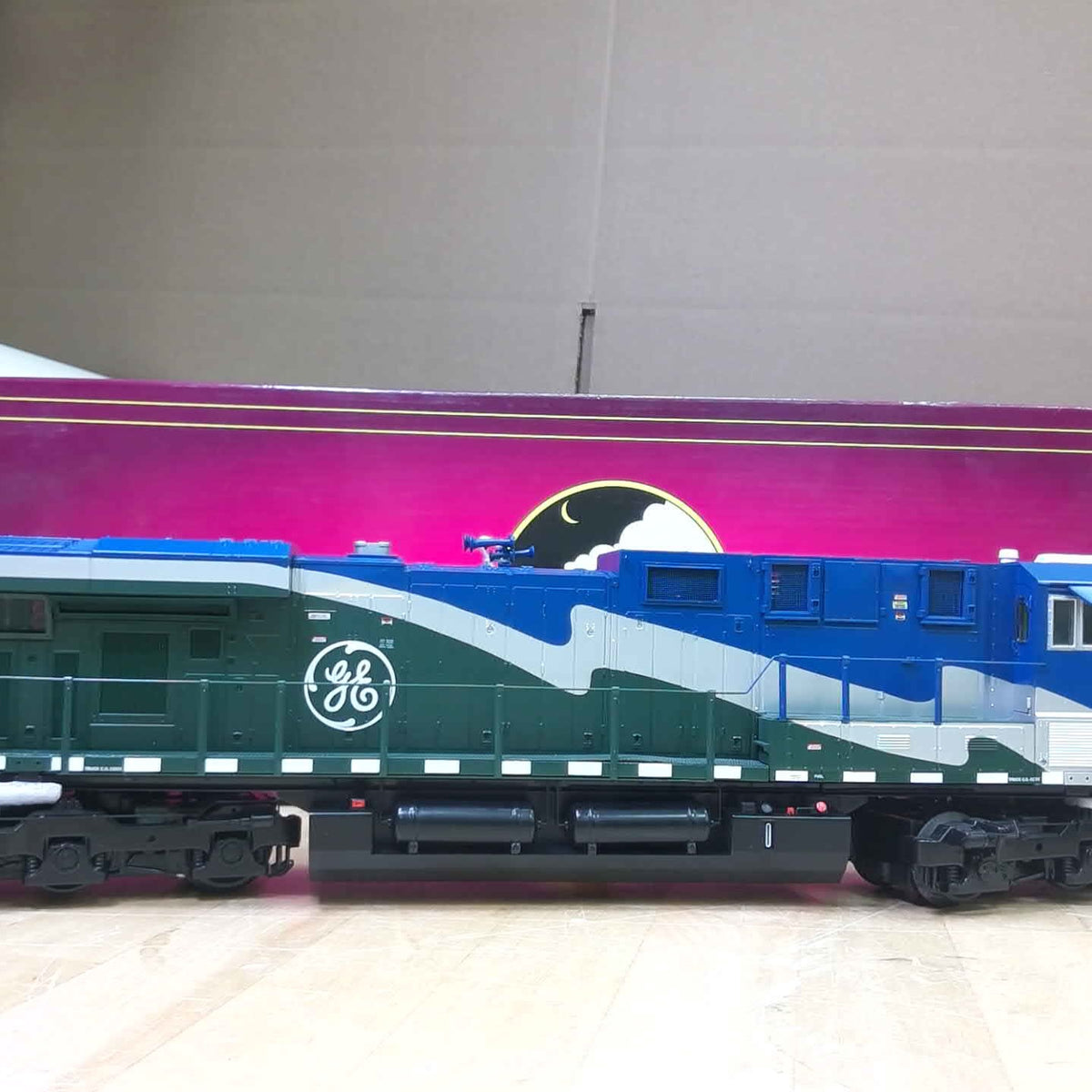 MTH GE Demonstrator O Scale Premier ES44AC Diesel Engine (Non-Powered ...