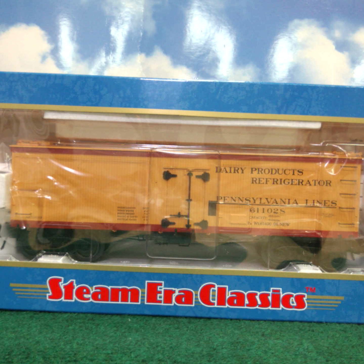 Atlas #8066-2 PRR Lines Dairy 36' Wood Reefer Car #611028 (3-Rail ...