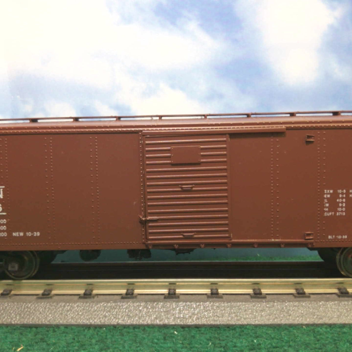 Precision Scale Co. Missouri Pacific Box Car (2-Rail) – TrainCellar