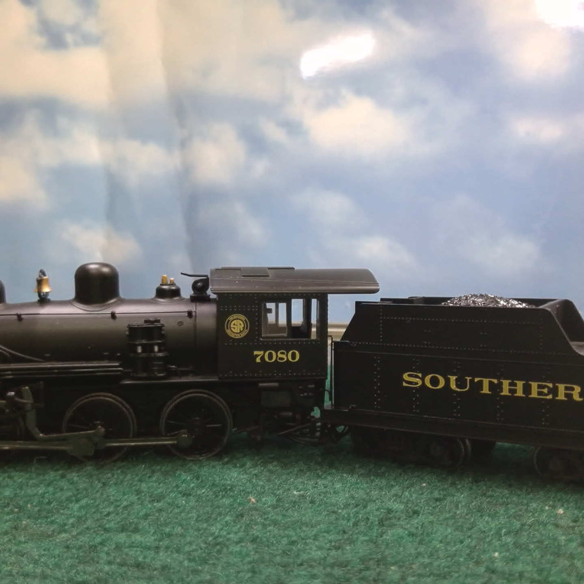 Bachmann Southern 2-6-0 Engine – TrainCellar