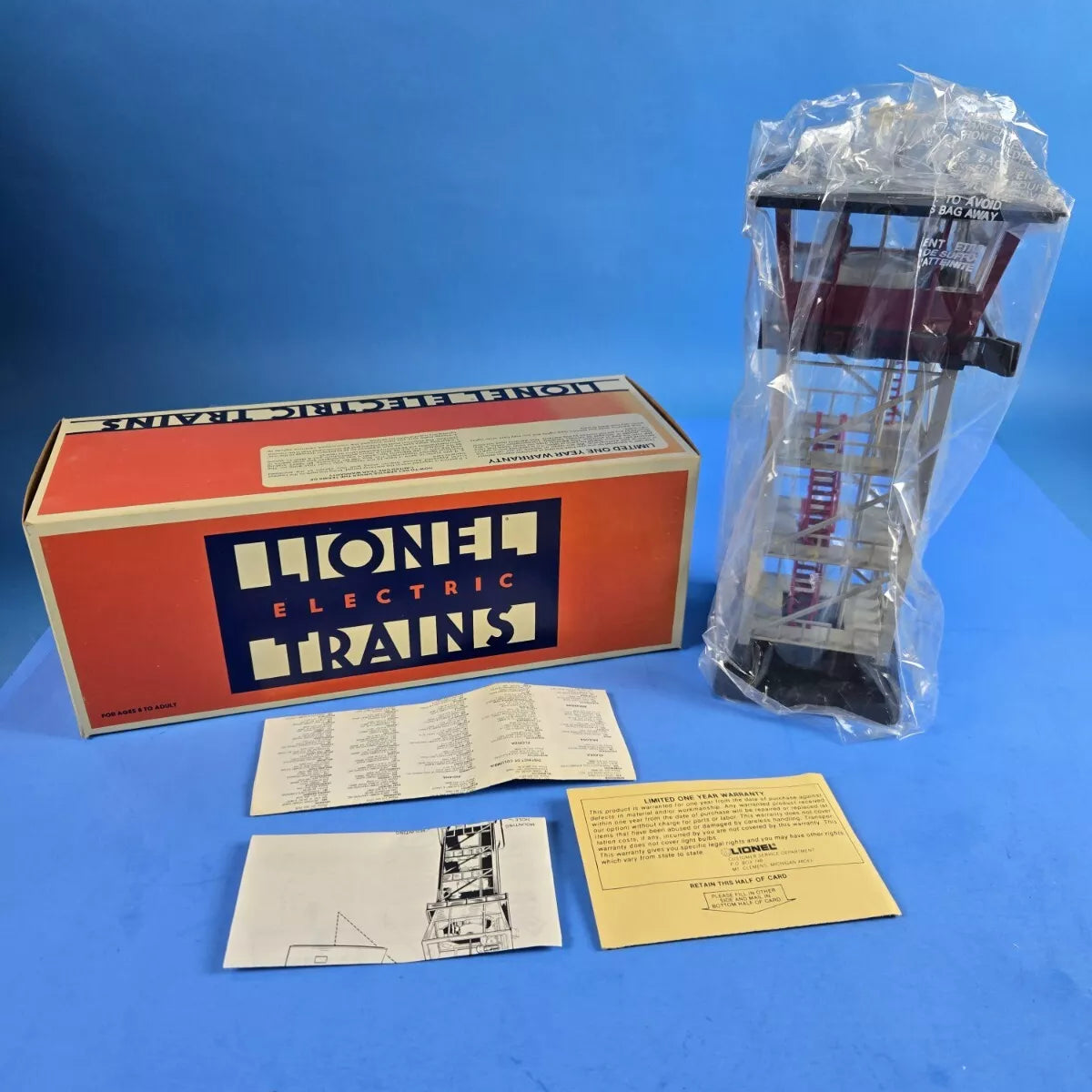 Lionel 6-12702 Operating Control Tower - Red – TrainCellar